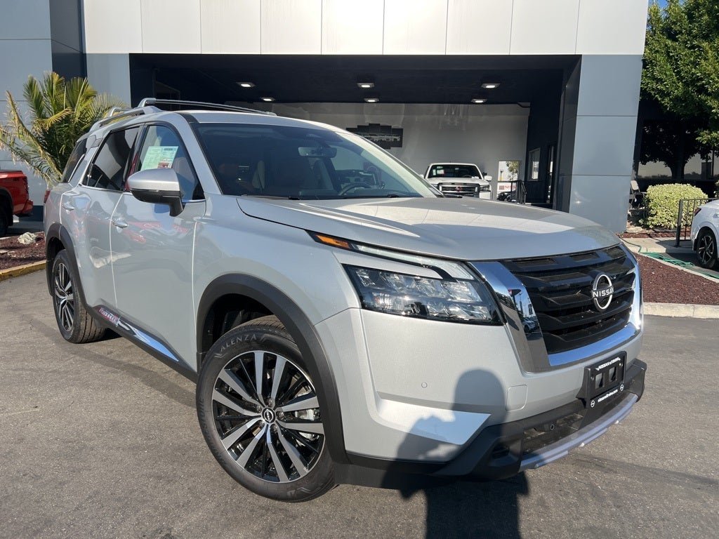 2025 Nissan Pathfinder Platinum Irvine CA | Lake Forest Laguna Beach ...